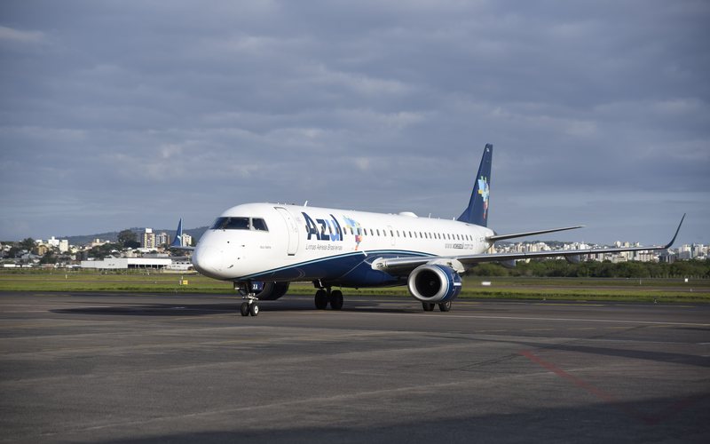 Azul completa treze anos e assume liderança no interior do país